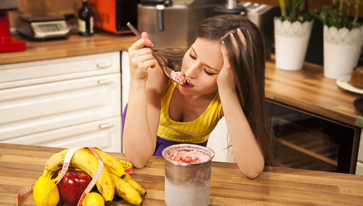 emotional eating junk food - The Alternative Daily